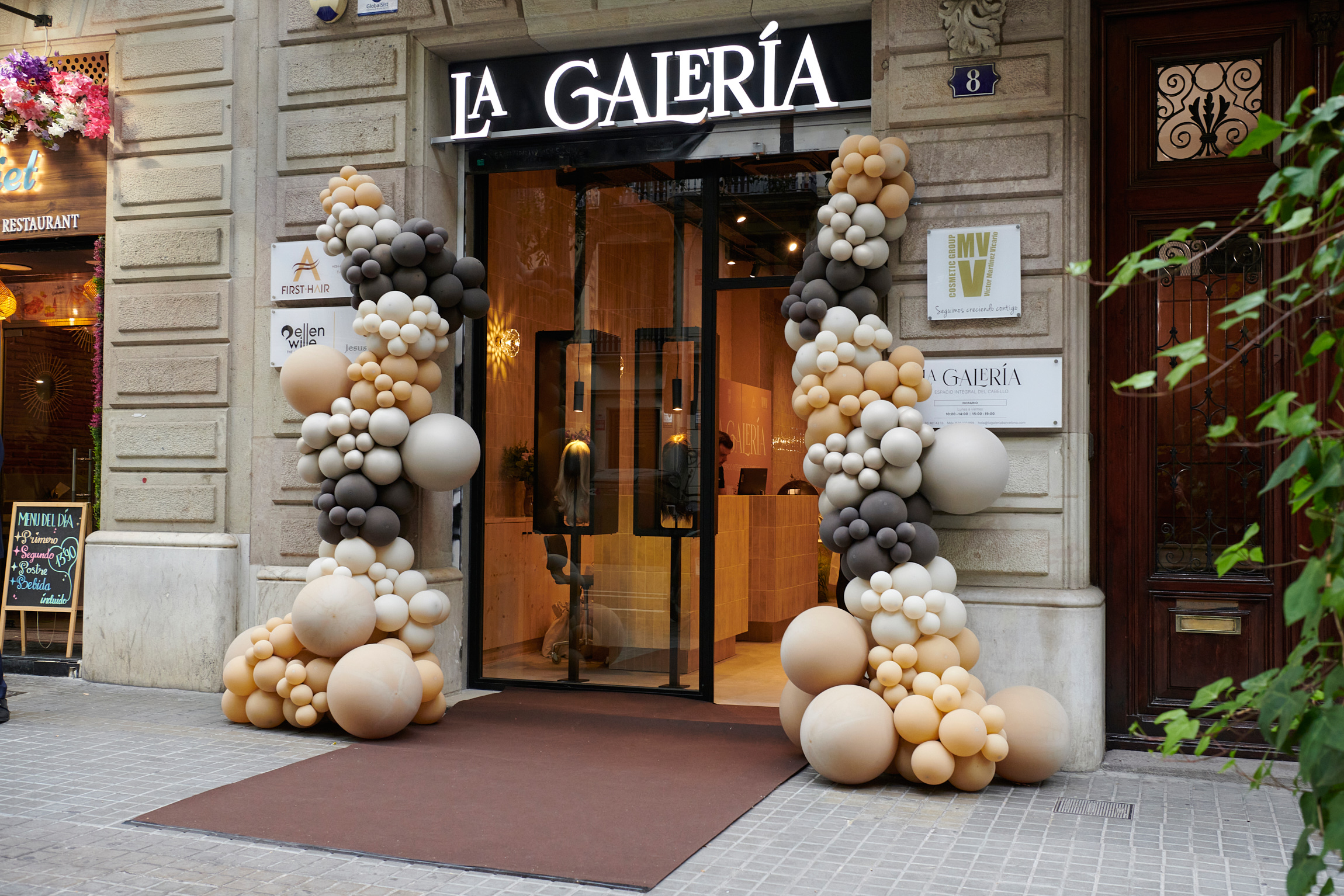 VMV Cosmetic Group inaugura La Galería, un espacio integral del cabello ...